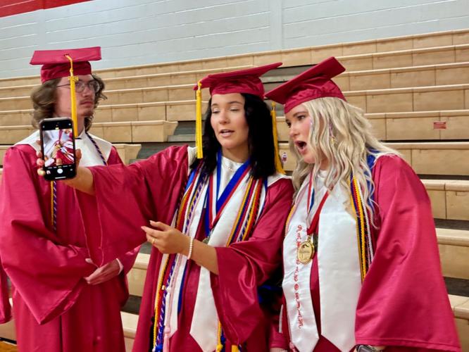 Photos: Graduation pictures from Ohatchee High School 2024 | Slideshows ...