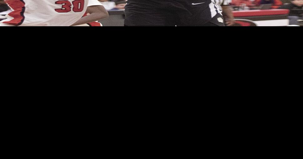 Lincoln dominates first game with complete roster | The Daily Home ...