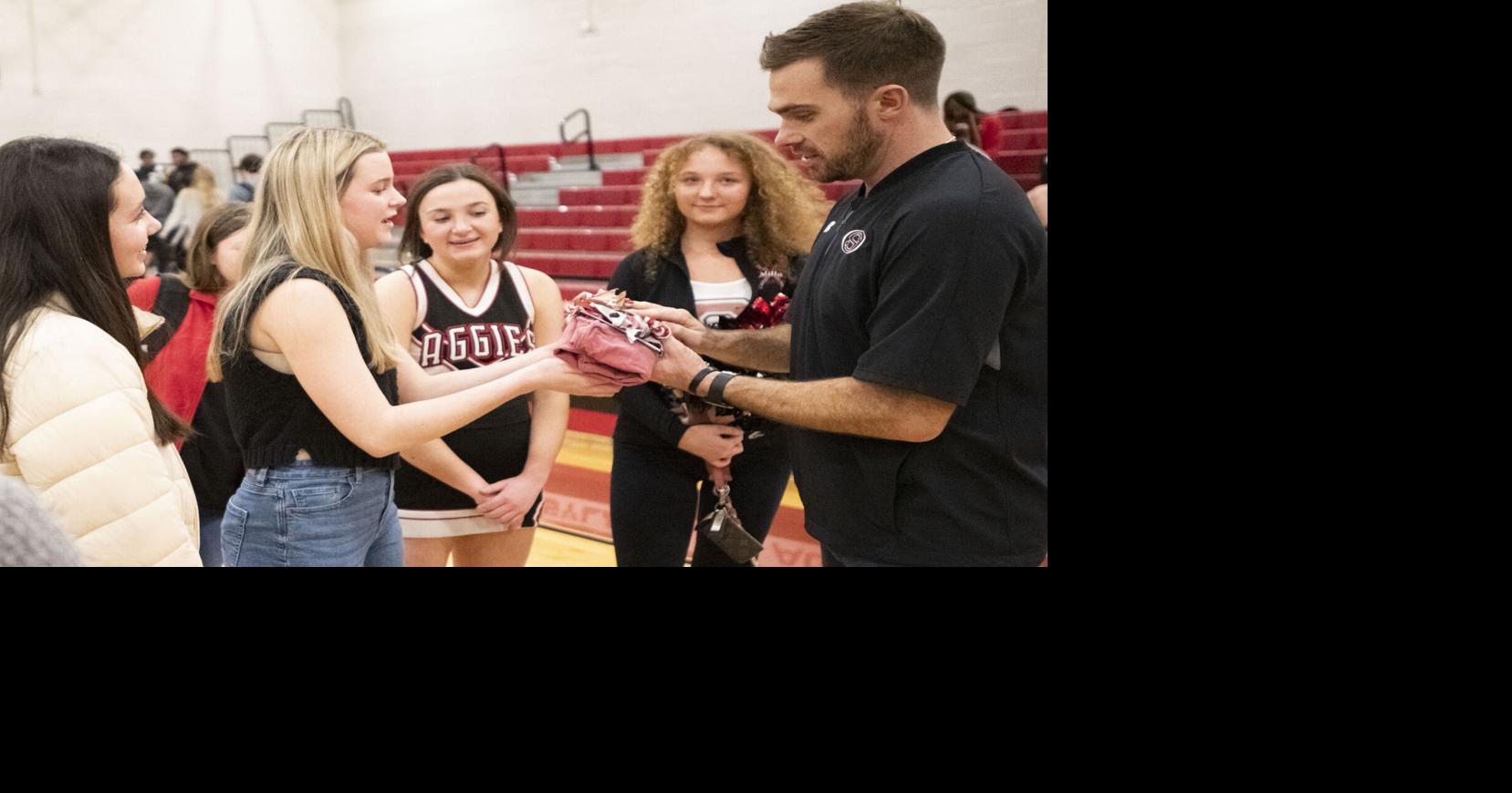 Prep football: Sylacauga feels like home to new coach Chris Smelley ...