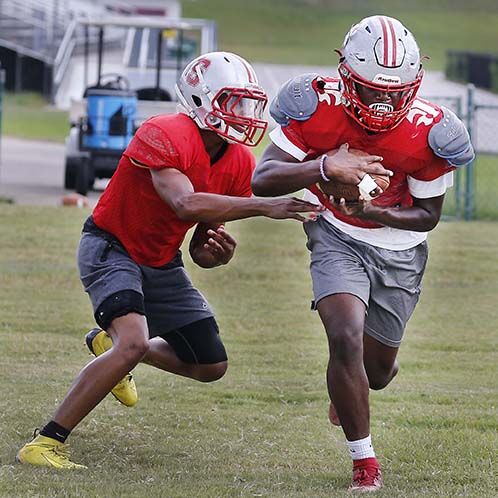 Photos: Saks Wildcat Football Practice | Slideshows | annistonstar.com