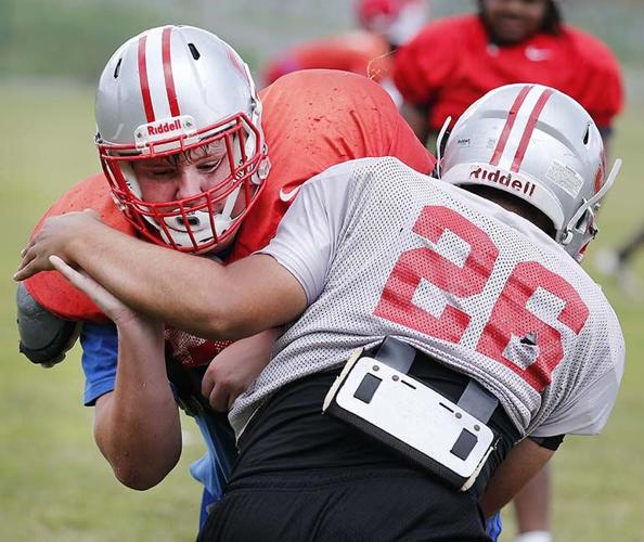 Photos: Saks Wildcat Football Practice | Slideshows | annistonstar.com