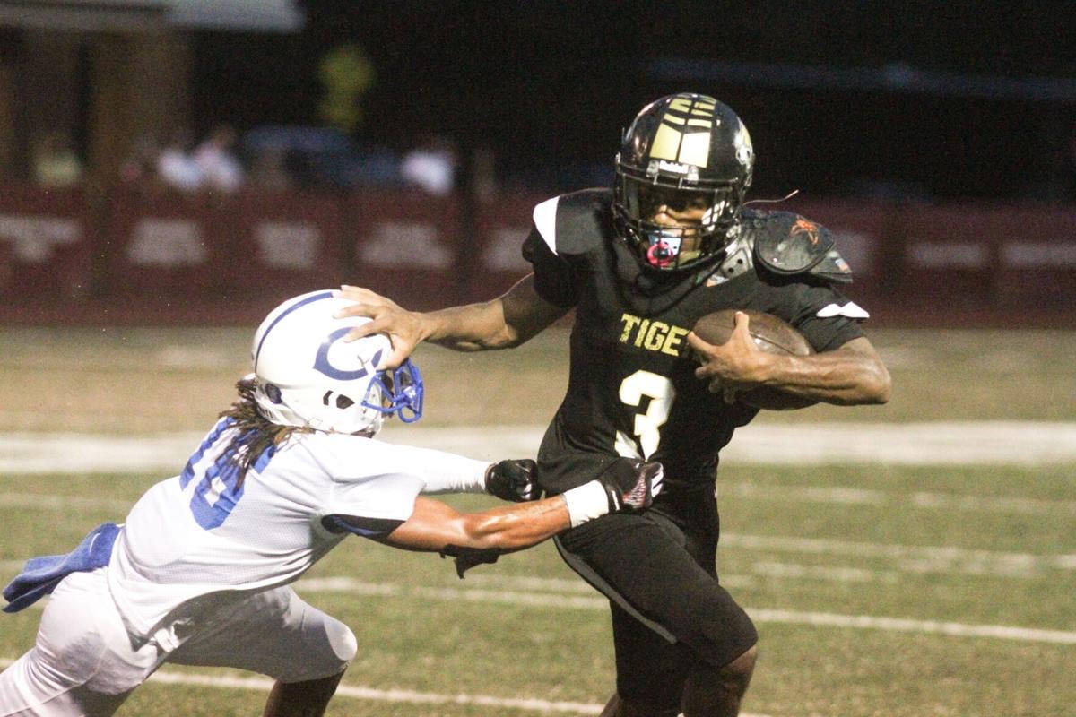 (PHOTOS) Childersburg vs. B.B. Comer - High School Football | The Daily ...