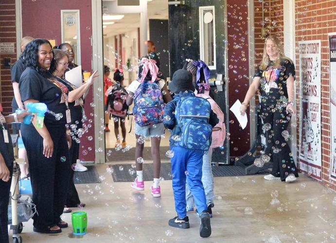 Photo gallery: Golden Springs students start the year with a bubble ...