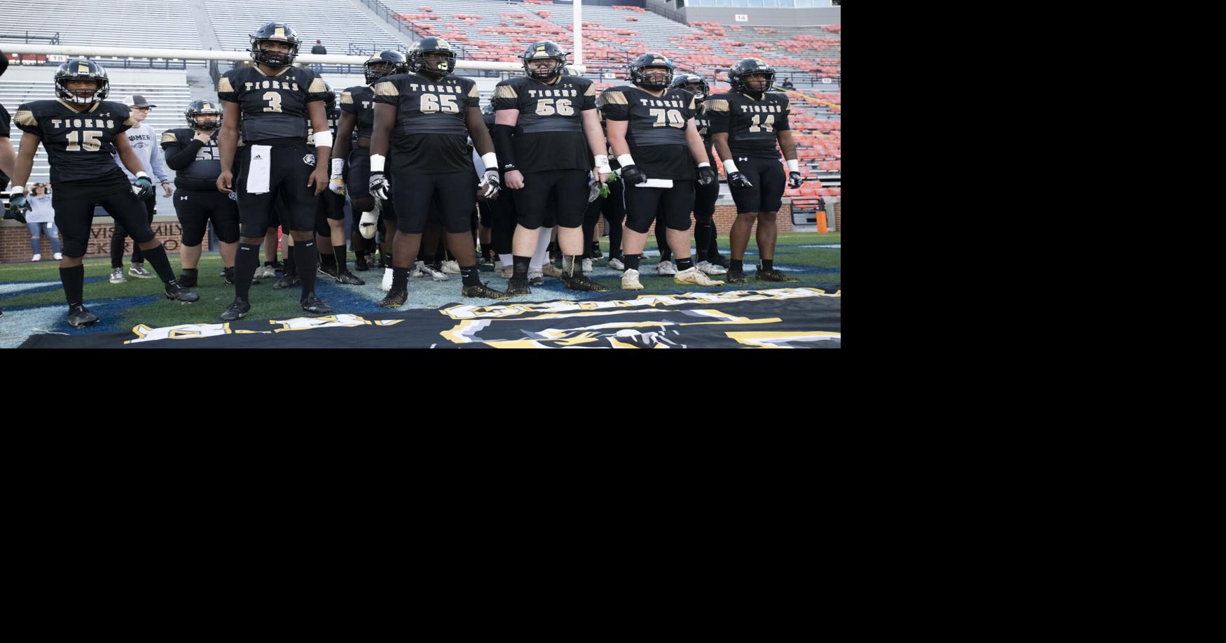 Photos: B.B. Comer can't hold off Fyffe - 2A State Football ...