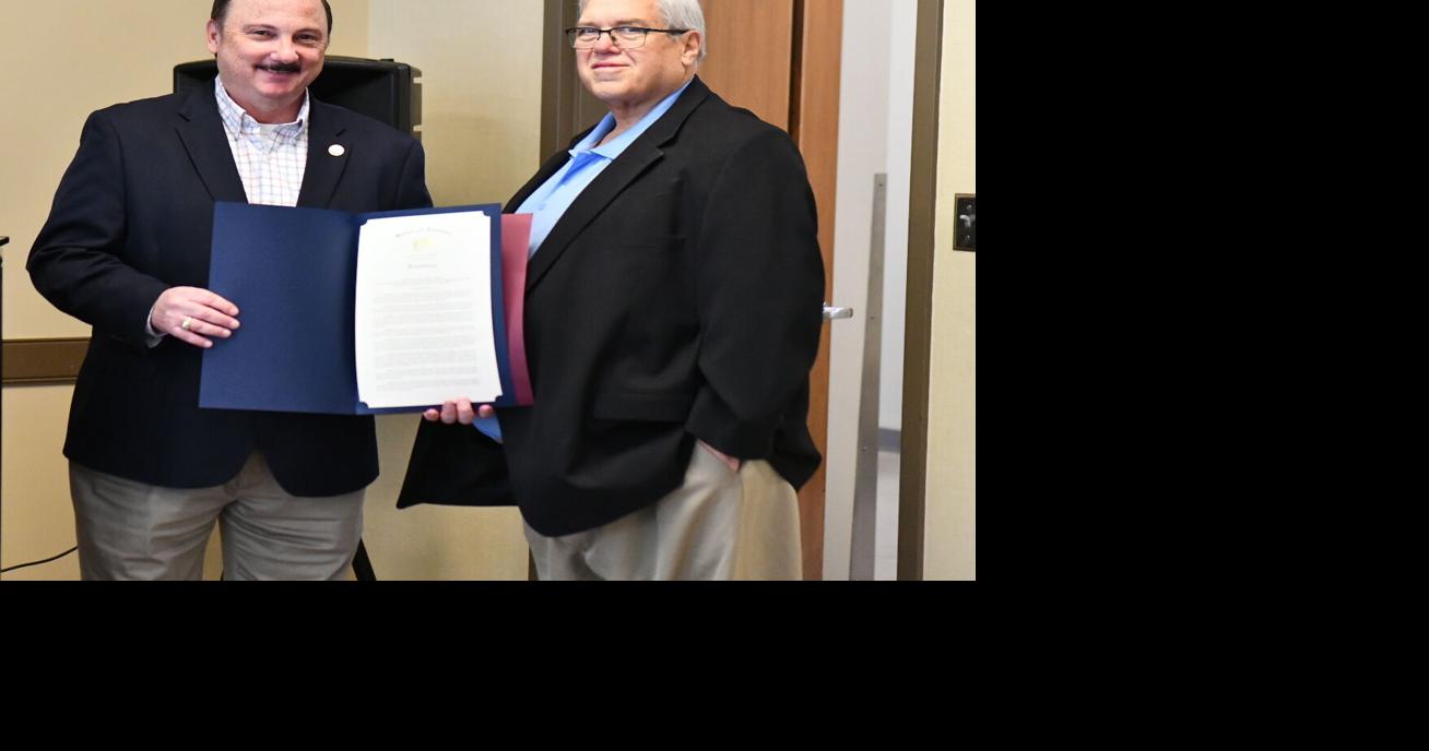 Oxford fire chief honored with heartfelt sendoff Saturday | News ...