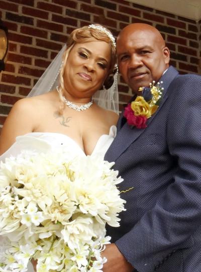 Travis and Kim Cochran renew wedding vows (free content) | Free ...