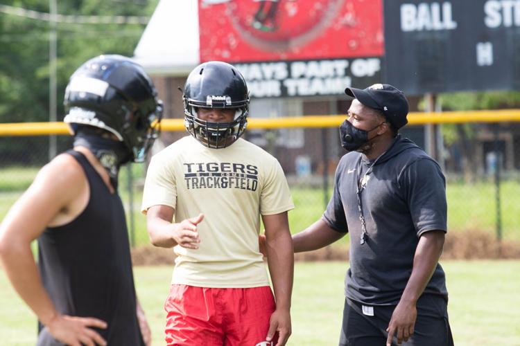 (PHOTOS) BB Comer High School Football Practice | The Daily Home ...