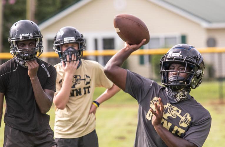 (PHOTOS) BB Comer High School Football Practice | The Daily Home ...