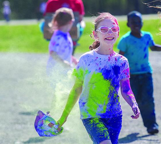 Munford Elementary club holds color run | Life | annistonstar.com