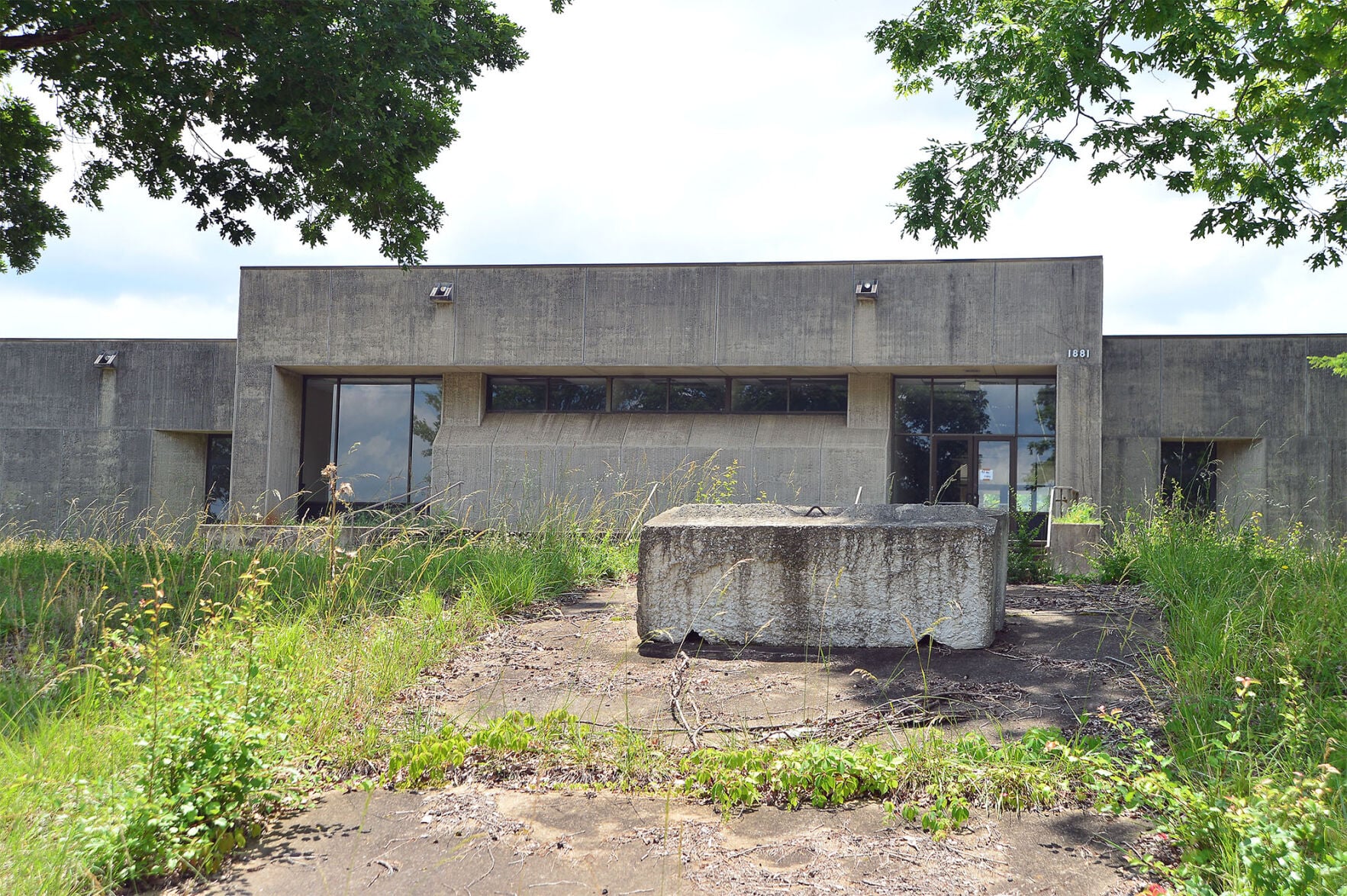 Starships barracks for sale | News | annistonstar.com