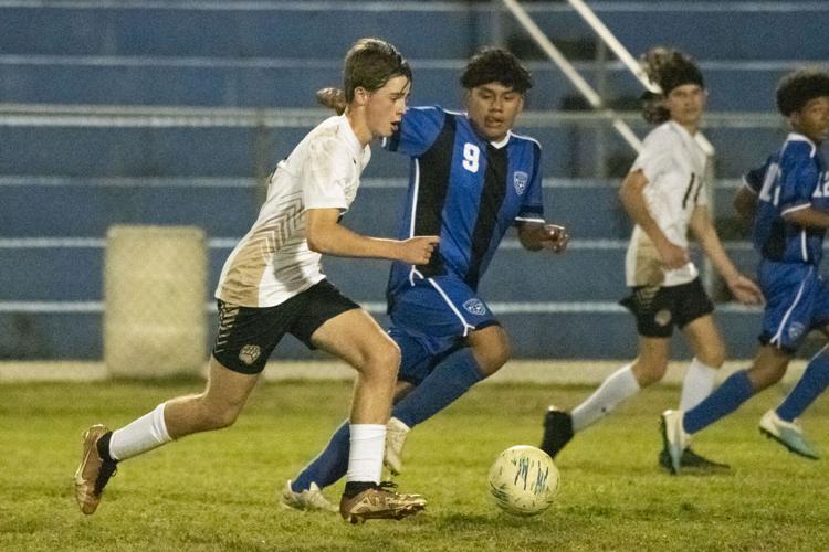 Boys soccer: Lincoln bashes Childersburg to give Duff his 100th win ...