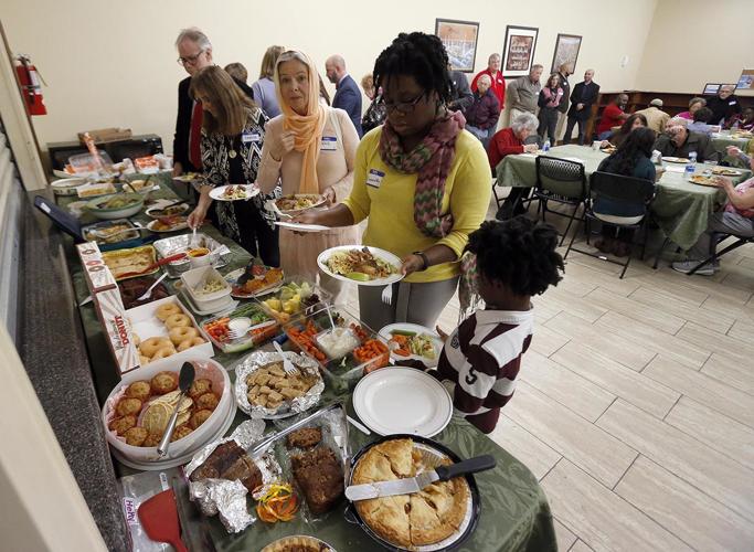 The welcome table: Interfaith dinners gather a diverse community ...