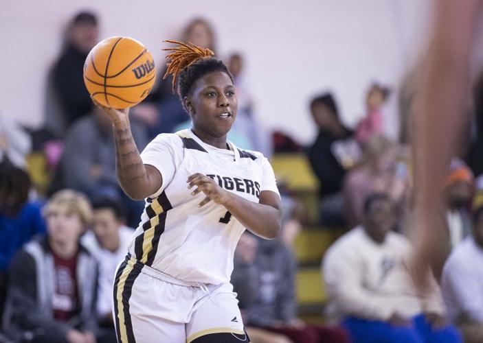Photos: BB Comer girls defeats Shelby County | Slideshows ...