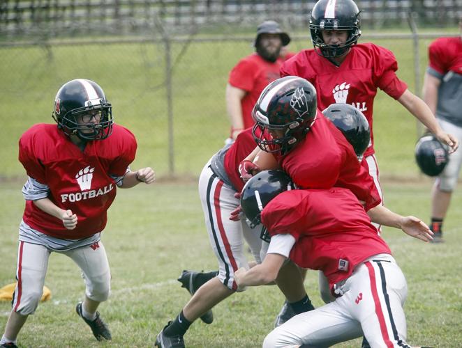 PHOTOS: Weaver Football Practice | Slideshows | annistonstar.com