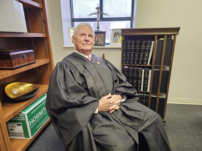 Judge Bud Turner holds last trial before retirement | Calhoun County ...