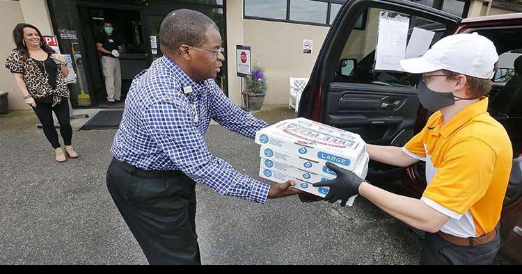 Photos: RMC Stringfellow Pizza Delivery | News | annistonstar.com