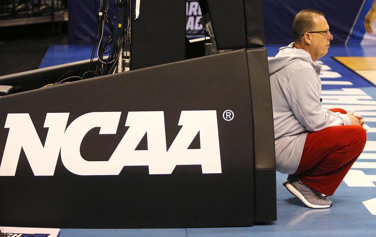 March Madness Photo Gallery: Coach Ray Harper at Practice | Slideshows ...