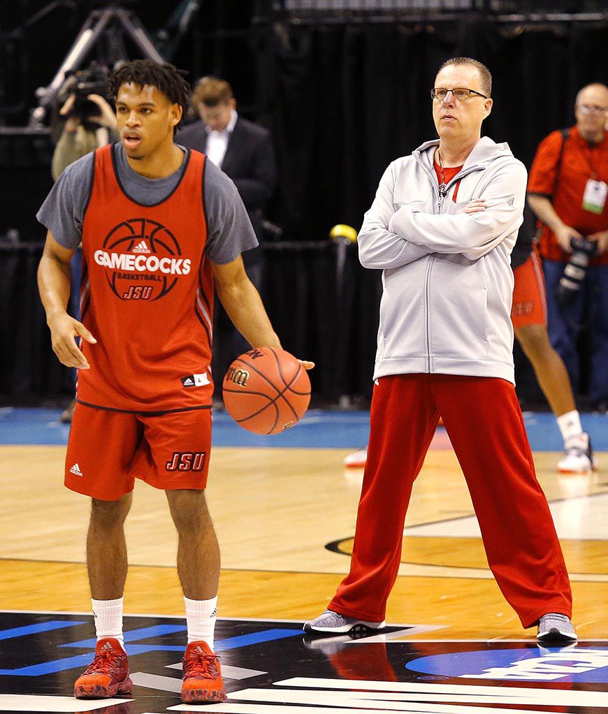 March Madness Photo Gallery: Coach Ray Harper at Practice | Slideshows ...