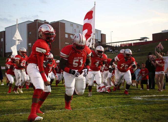 Prep football: Bell rings up big plays in Saks' homecoming win | High ...