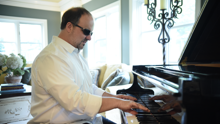 Gordon Mote reflects on faith, blindness and long music career ...