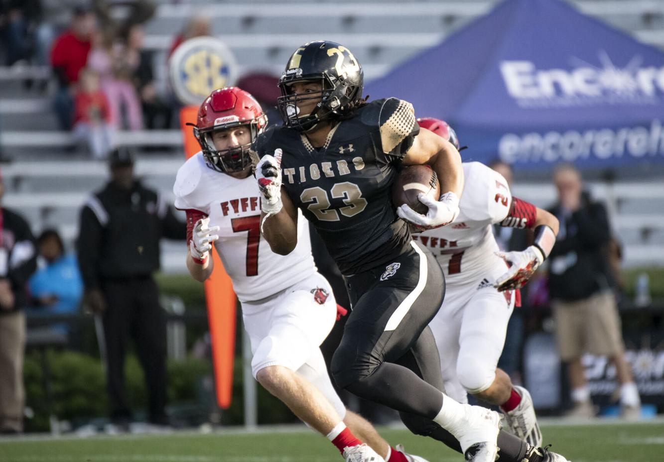 Recruiting: B.B. Comer's Harris running his way into recruiters' hearts ...