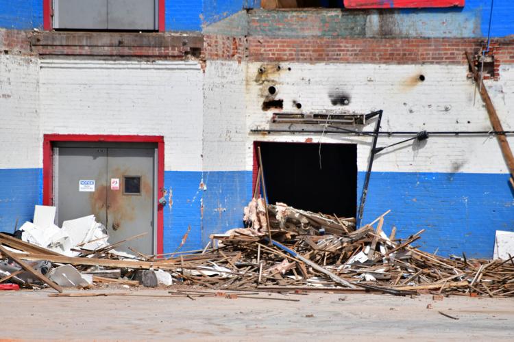 Photo gallery: The demolition of the old Sansom Cordage building at 318 ...