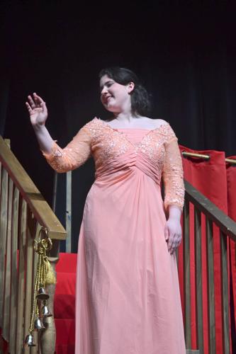 ‘Dolly’ makes grand entrance on AHS stage | Entertainment | apg-wi.com