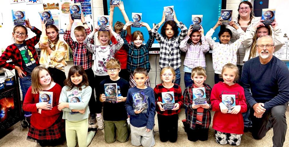 Rice Lake Rotary continues tradition of dictionary giveaways ...