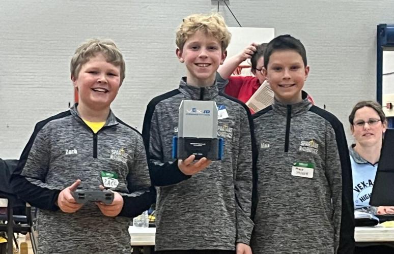 Warriors, Spartans robotics teams top the competition | News | apg-wi.com