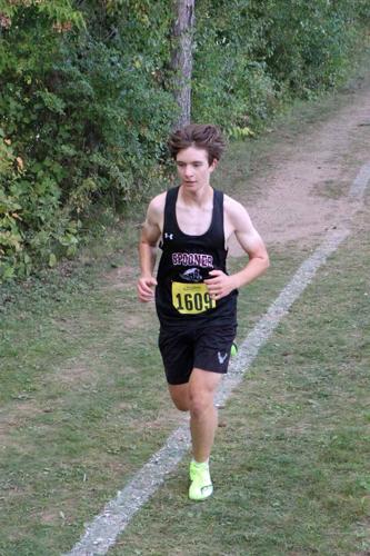 Fleishauer takes 9th in cross-country meet | High School | apg-wi.com