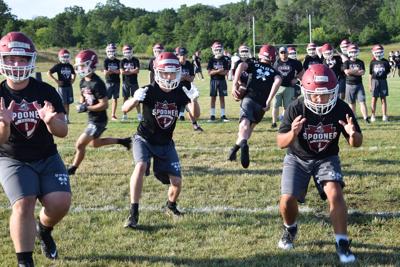 Football back; Rails scrimmage this Friday | High School | apg-wi.com