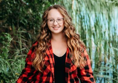 Fortnightly Club recognizes Yeager | Education | apg-wi.com
