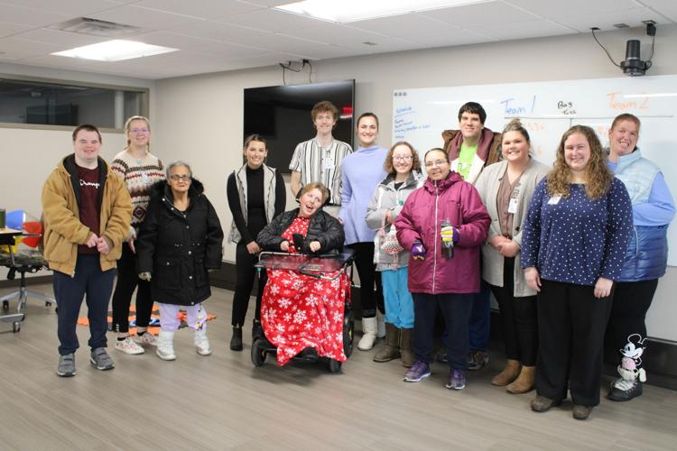 Students, community members form bond during heartwarming program ...