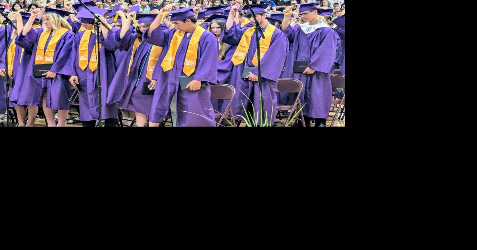 135 AHS graduates celebrate commencement | Schools | apg-wi.com