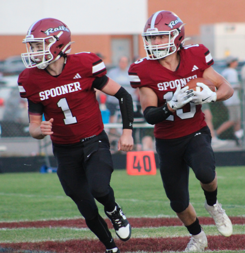 Spooner blasts Hayward in HON | High School | apg-wi.com
