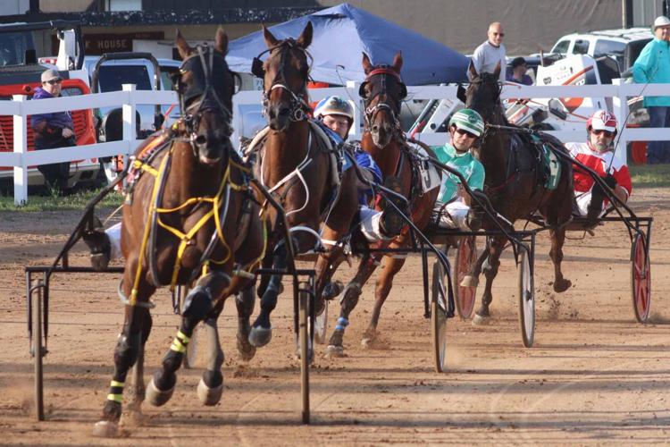 Horse racing: Charmingsix, Millennial each win twice at Barron County ...