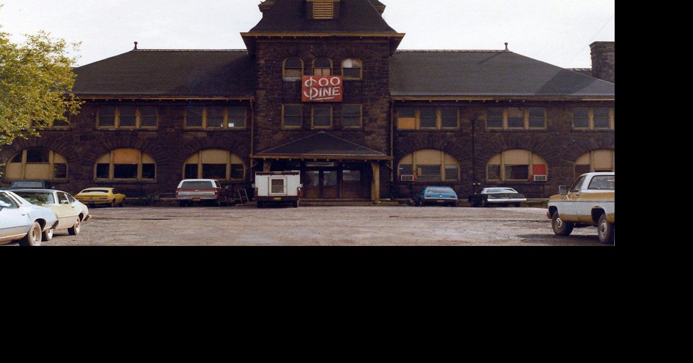 Aficionado wants Soo Line sign to glow again | Local | apg-wi.com