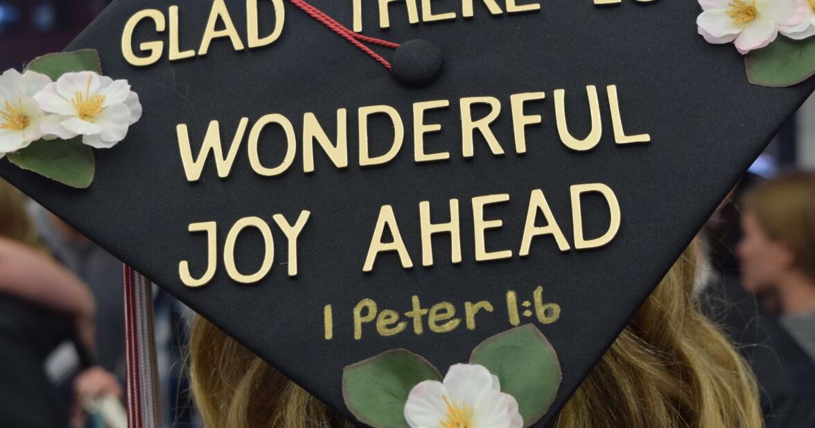 Spooner class of 2024 graduates | Local | apg-wi.com