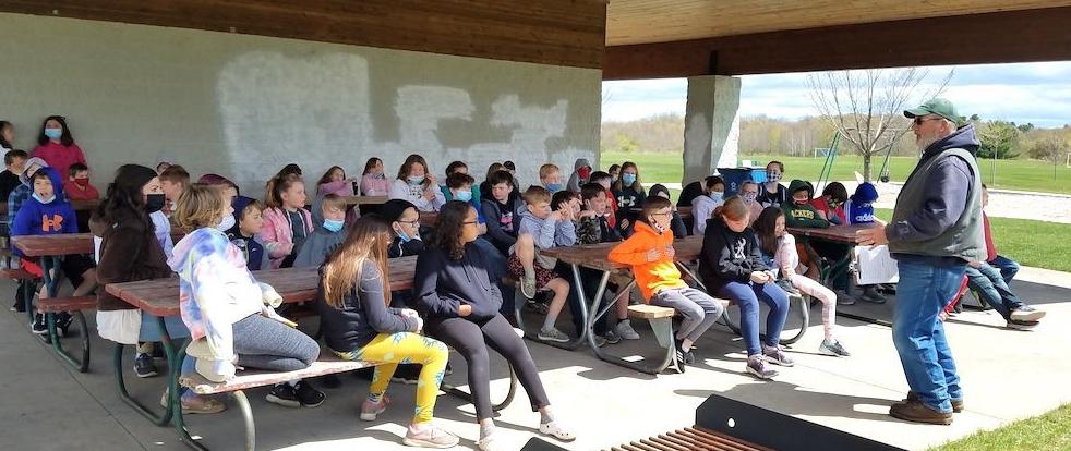 Tainter fourth-graders observe Arbor Day | Free | apg-wi.com