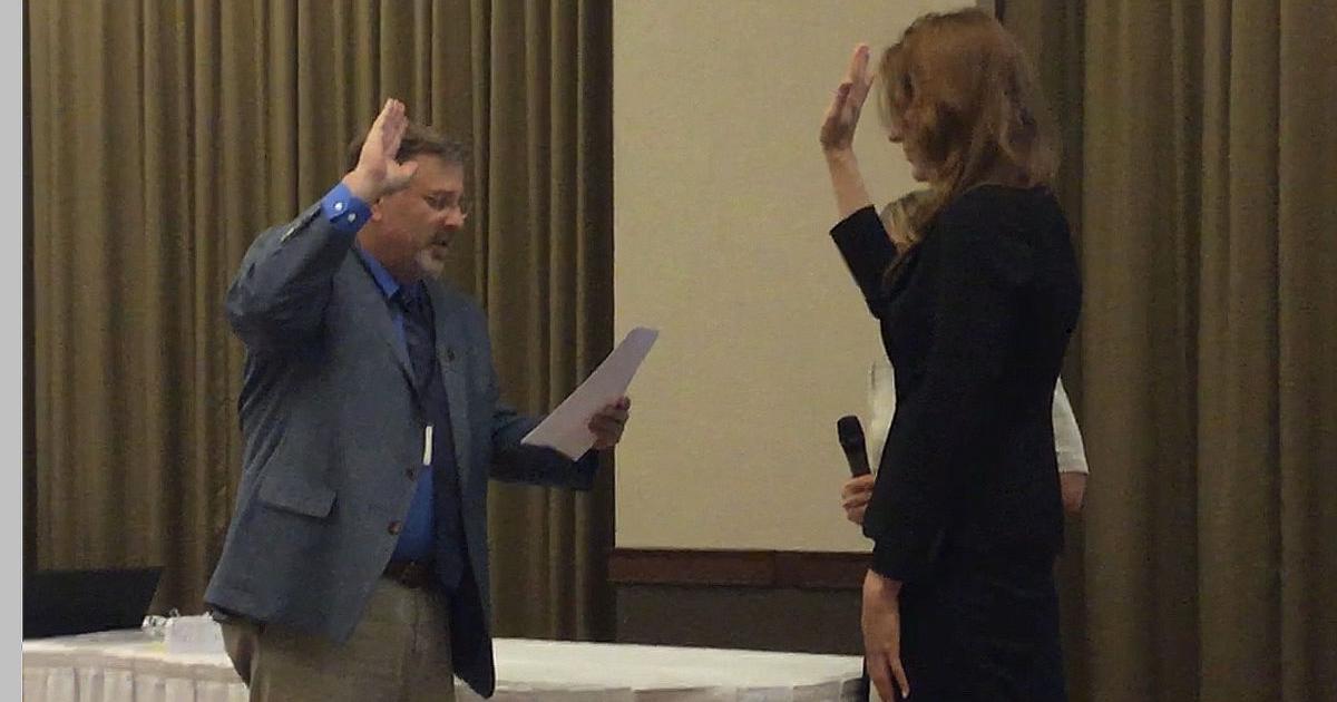 Winton sworn in as judge | Free | apg-wi.com