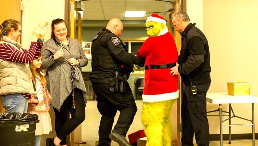 Shop With a Cop pairs more than 70 students with officers | News | apg ...