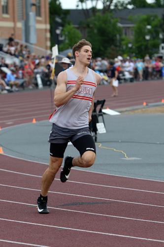 Leaving tracks | High School | apg-wi.com