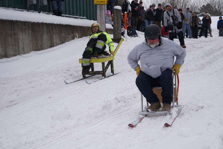 Glidden Toilet Seat Races | Local | apg-wi.com
