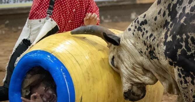 Rodeo Clown Robbie Hodges will be in arena at 69th Rodeo | Communities ...