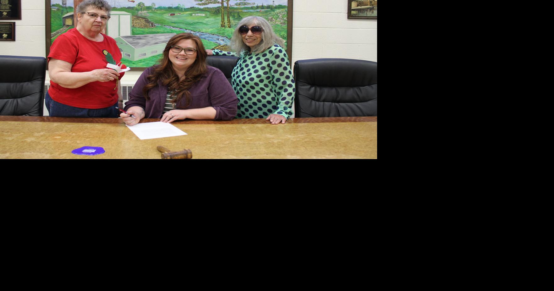 Park Falls Poppy Proclamation | Price County Review | apg-wi.com