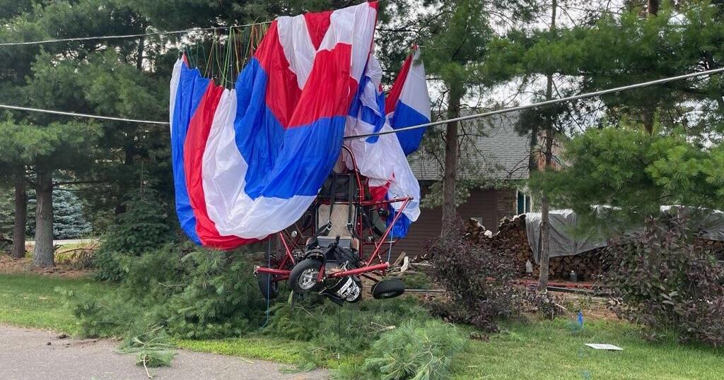 Pilot injured in power parachute crash in Barron County | News | apg-wi.com