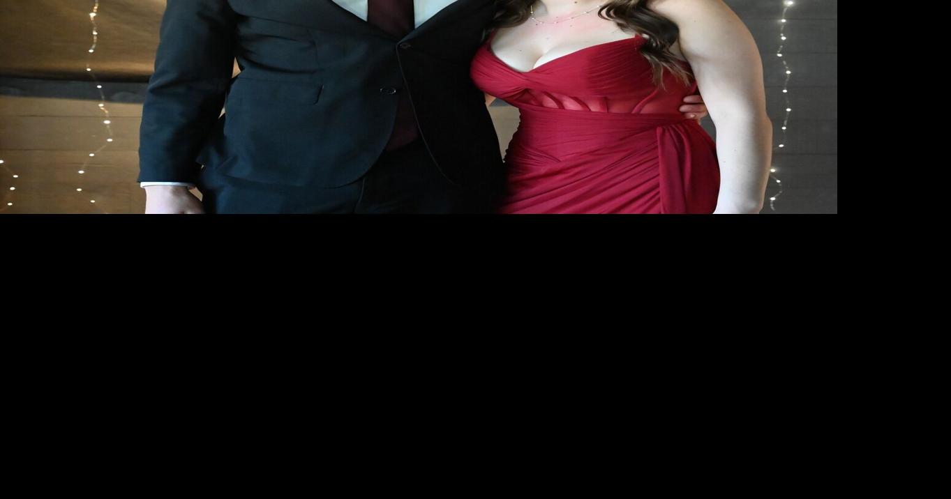 Royalty crowned at prom | Schools | apg-wi.com