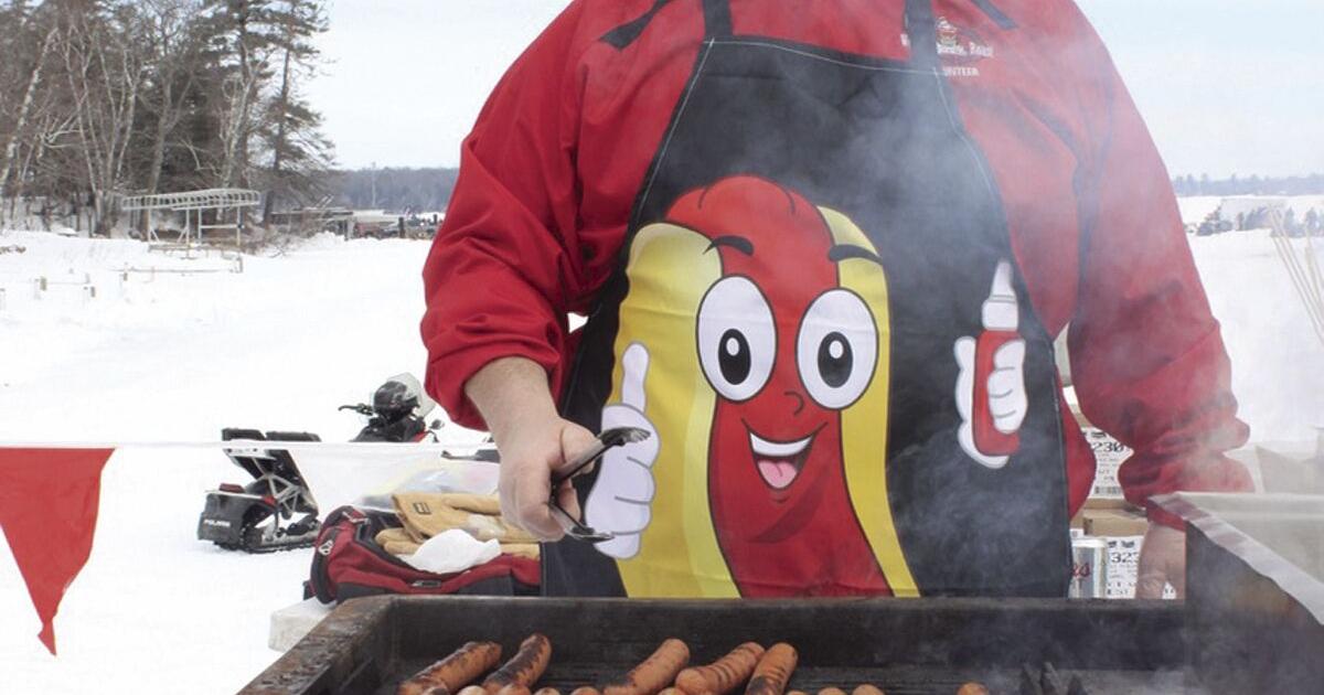 2023 World's Longest Weenie Roast at Lakewoods Resort | Free | apg-wi.com
