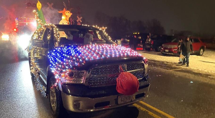 Scenes from Cameron's third annual lighted parade | Media | apg-wi.com