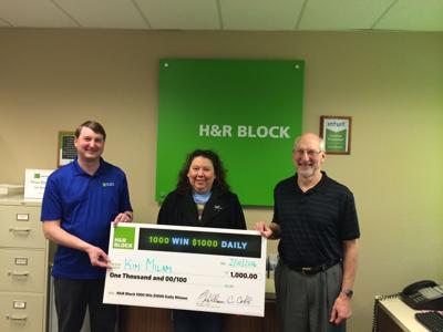 Woman wins $1,000 from H & R Block | Business | apg-wi.com